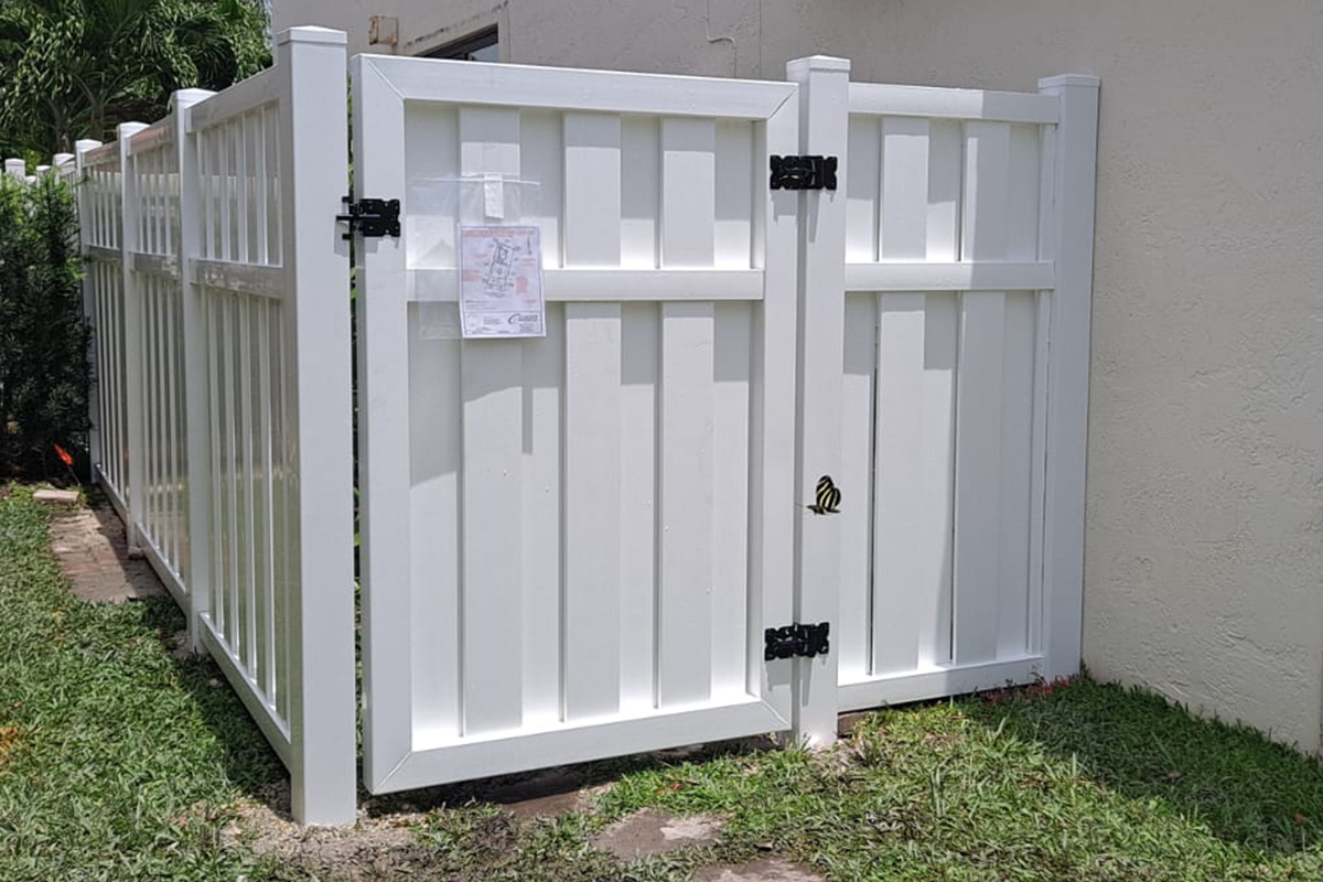 6' White Shadowbox Fence/Gates - Weston, FL - South Florida Fence ...