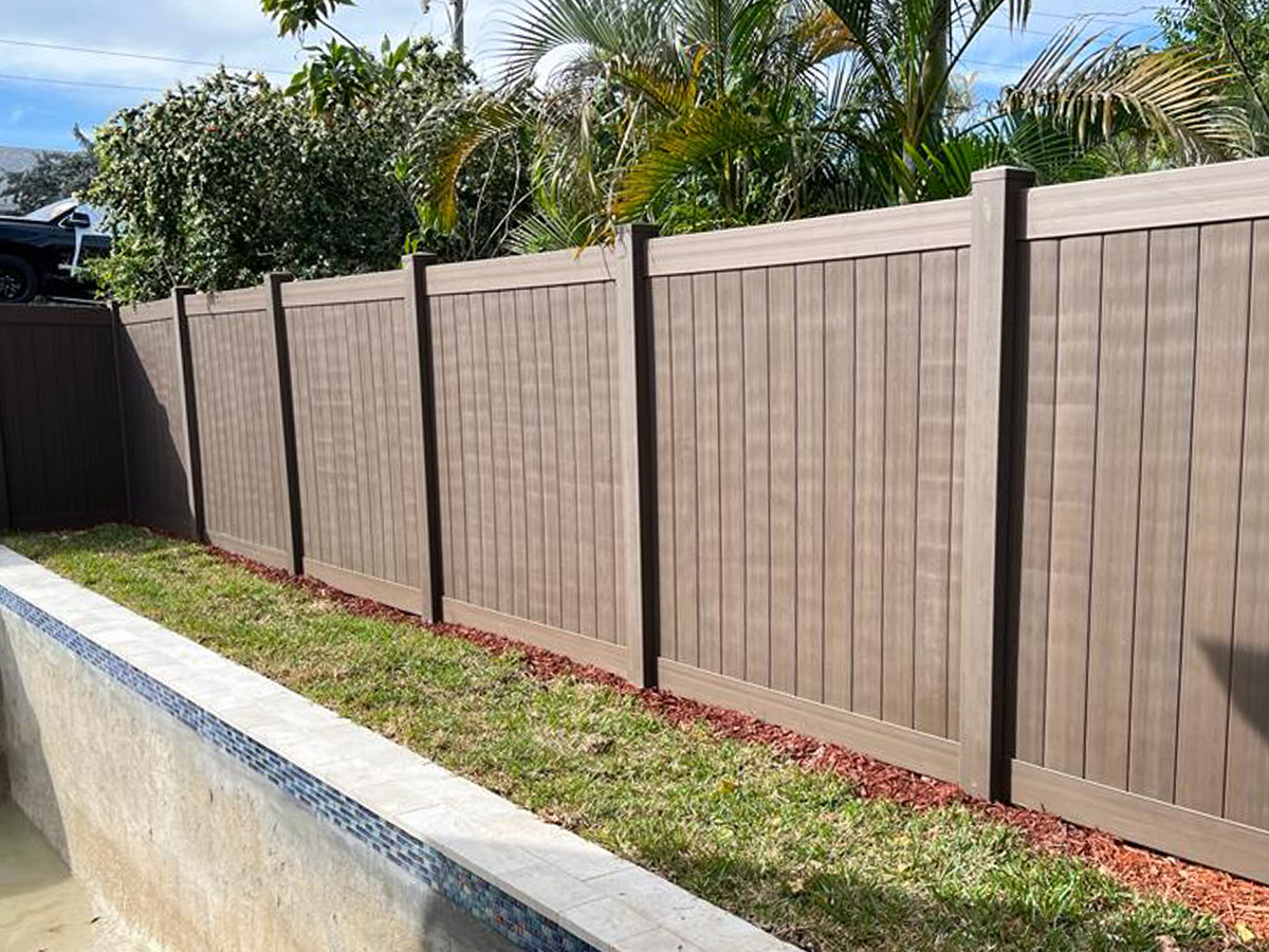 Vinyl Fence Installation - PVC Fence Installation - PVC Privacy Fence ...