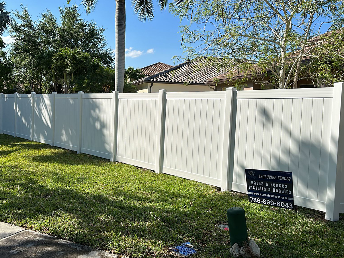First Time Fence - PVC Privacy Fence - Vinyl Privacy Fence - PVC Fence ...
