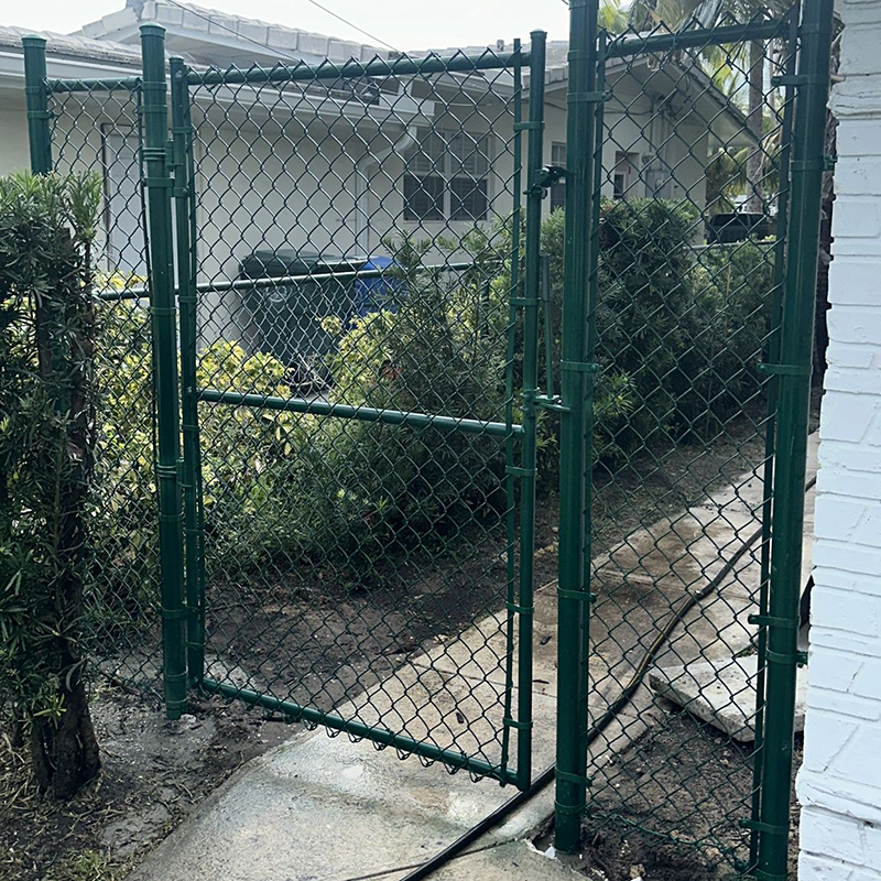 Chain Link Gate - Vinyl Chain Link Gate - Vinyl Fencing - Residential ...